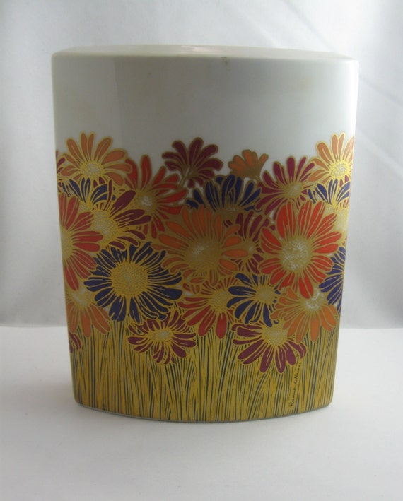 Rosenthal Germany studio-line porcelain. Vase by ideenreichBerlin