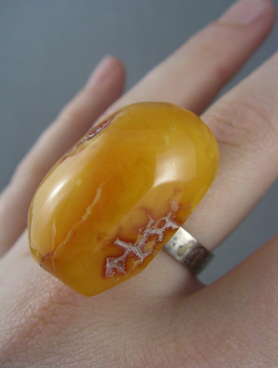 BUTTERSCOTCH AMBER! Completely Breathtaking Bulky Yolky-Coloured ...