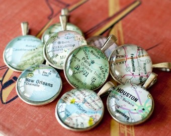 Items similar to Custom map jewelry, map compass necklace, custom ...