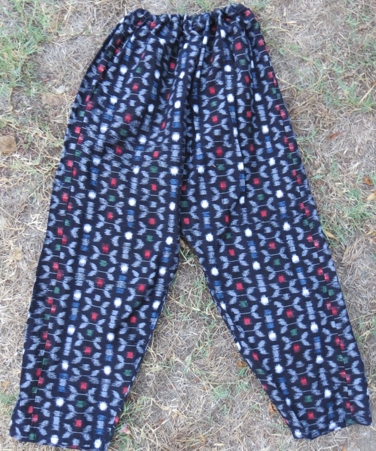 Vintage 1980s's Japanese Asian ethnic kasuri ikat pattern