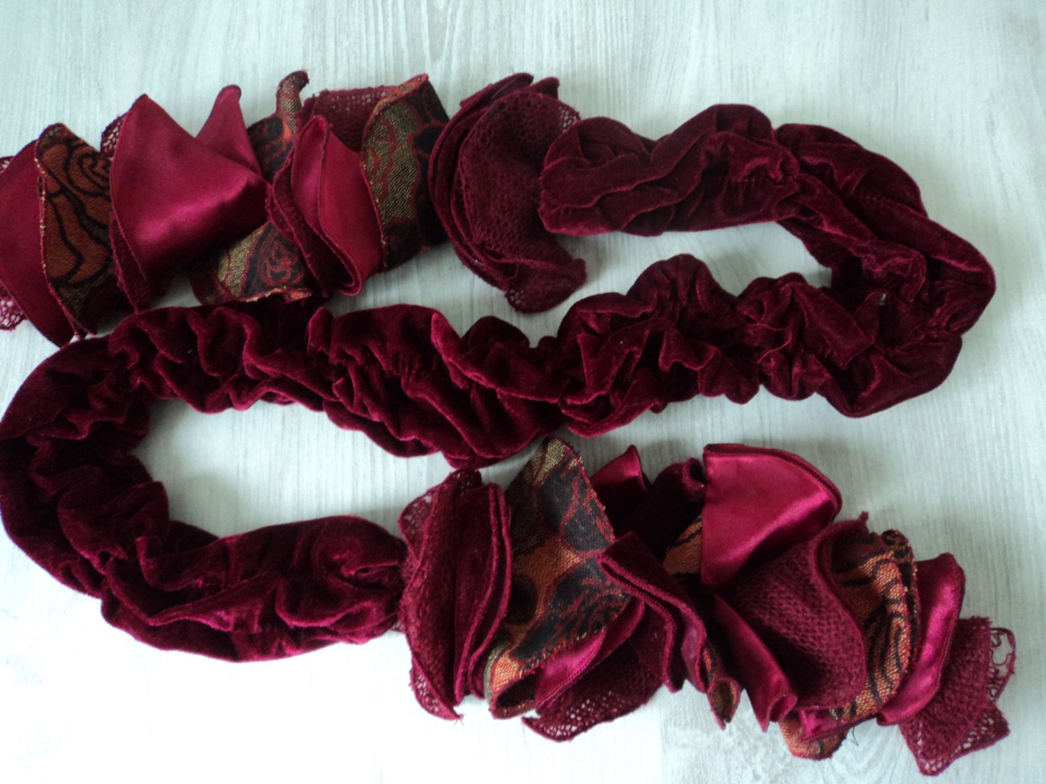 French vintage red velvet ruffled scarf – Haute Juice