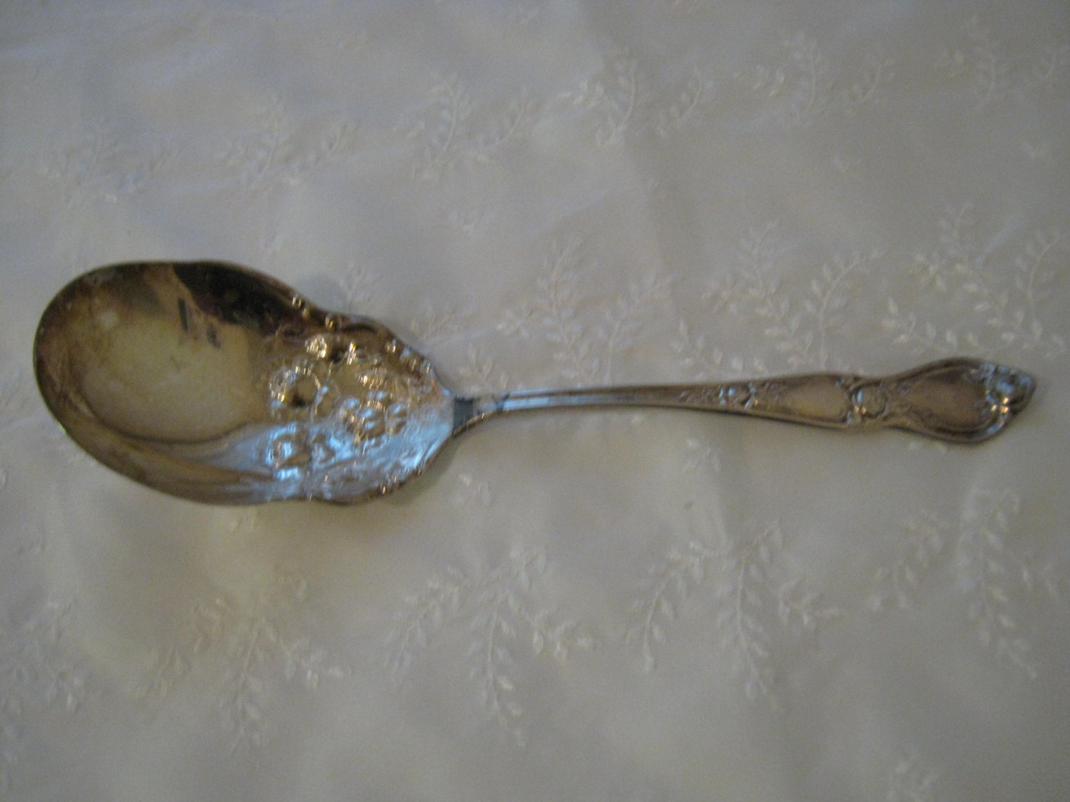 Vintage R.C. Co Rose Design Berry Serving Spoon – Haute Juice