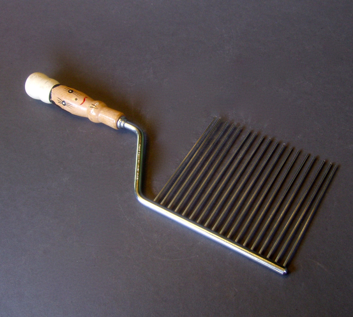 Vintage Cake Breaker Hand Painted Chef Face Wood Handle Angel Food Cake ...