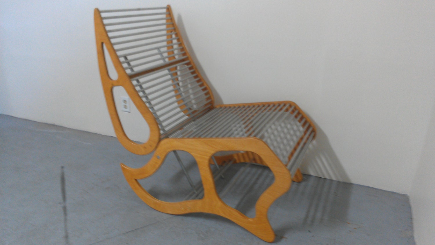 Very Unusual Large Mid Century Modern Art Chair – Haute Juice