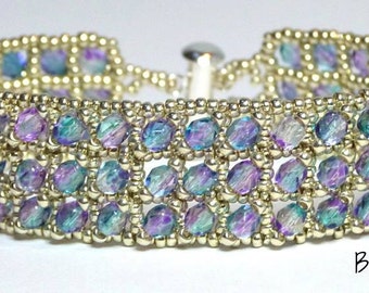Hubble Stitch Seed Bead Bracelet Tutorial with Toggle Clasp