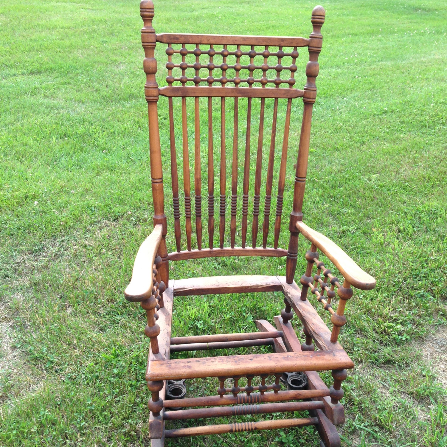 Vintage Ball and Stick Rocking Chair – Haute Juice