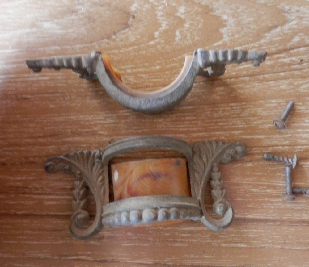 vintage waterfall era drawer pull with celloid insert 2