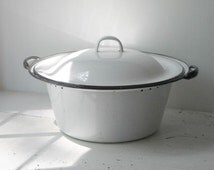 Popular items for enamel pot with lid on Etsy