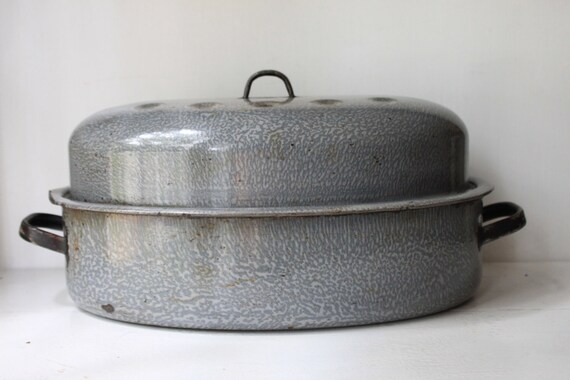 Vintage Grey Enamel Roasting Pan by MyVintageLane on Etsy