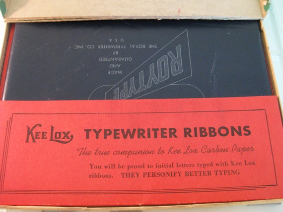 How To Use Carbon Paper With Your Typewriter Youtube