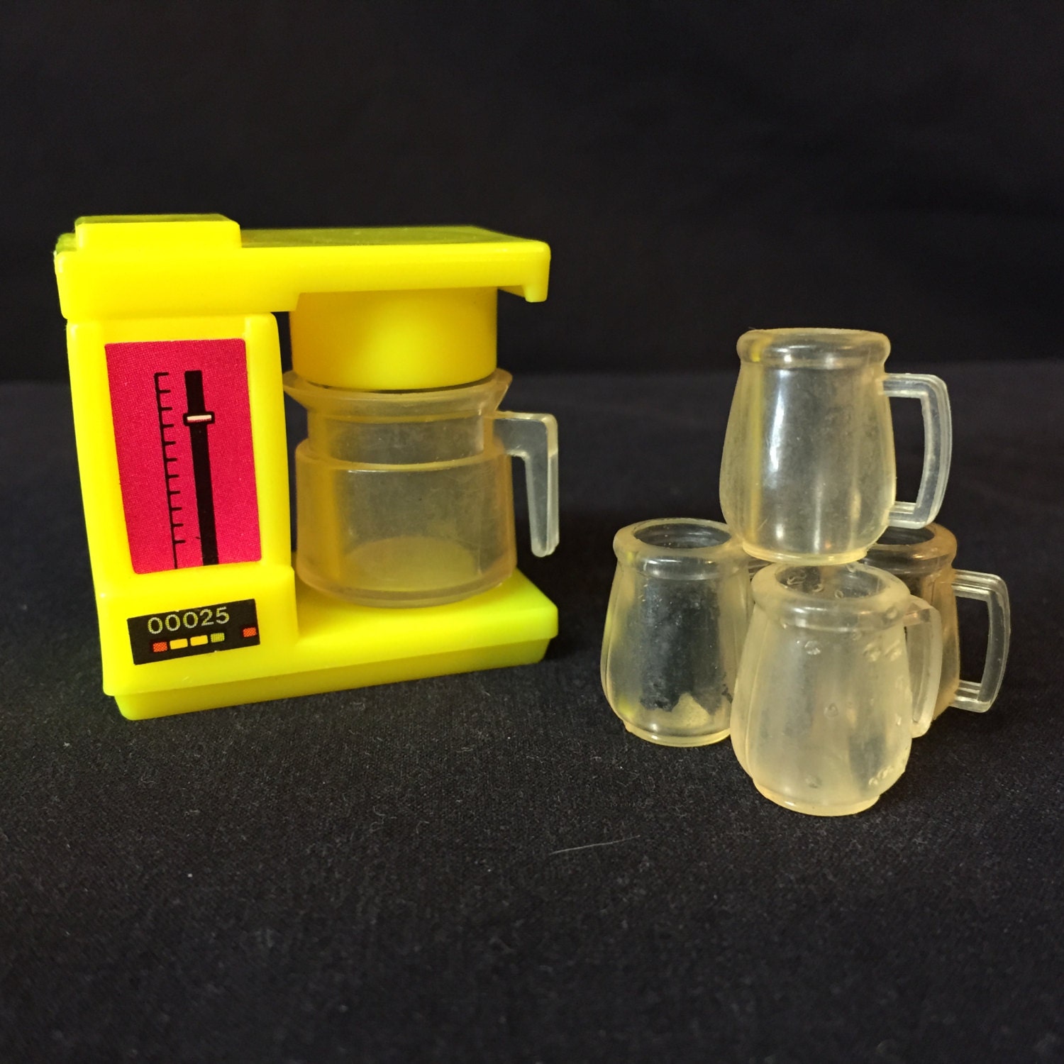Barbie Coffee Maker Yellow Miniature Coffee Pot and Mugs Doll Furniture ...