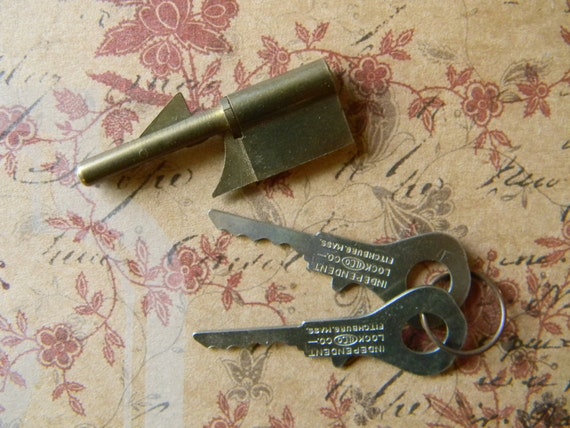 Automatic Keyhole Lock Blocks Antique Keyholes Makes Lock