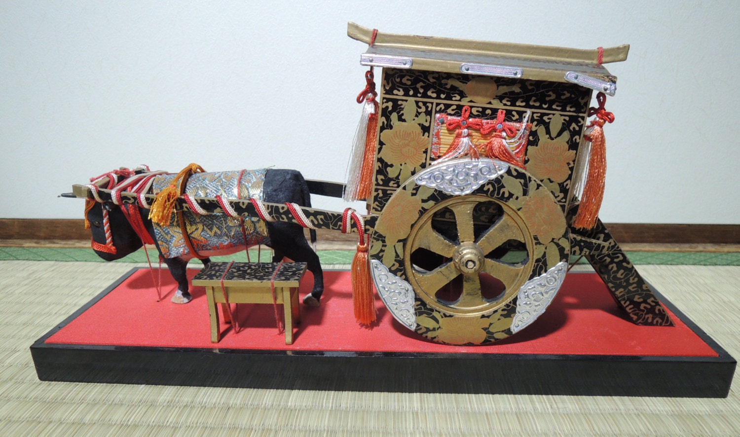 Japanese Vintage Miniature ox carriage, Display for the Girl’s Festival ...