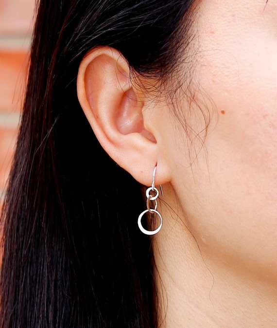 Interlocking Circle Earrings Three Small Circle Link