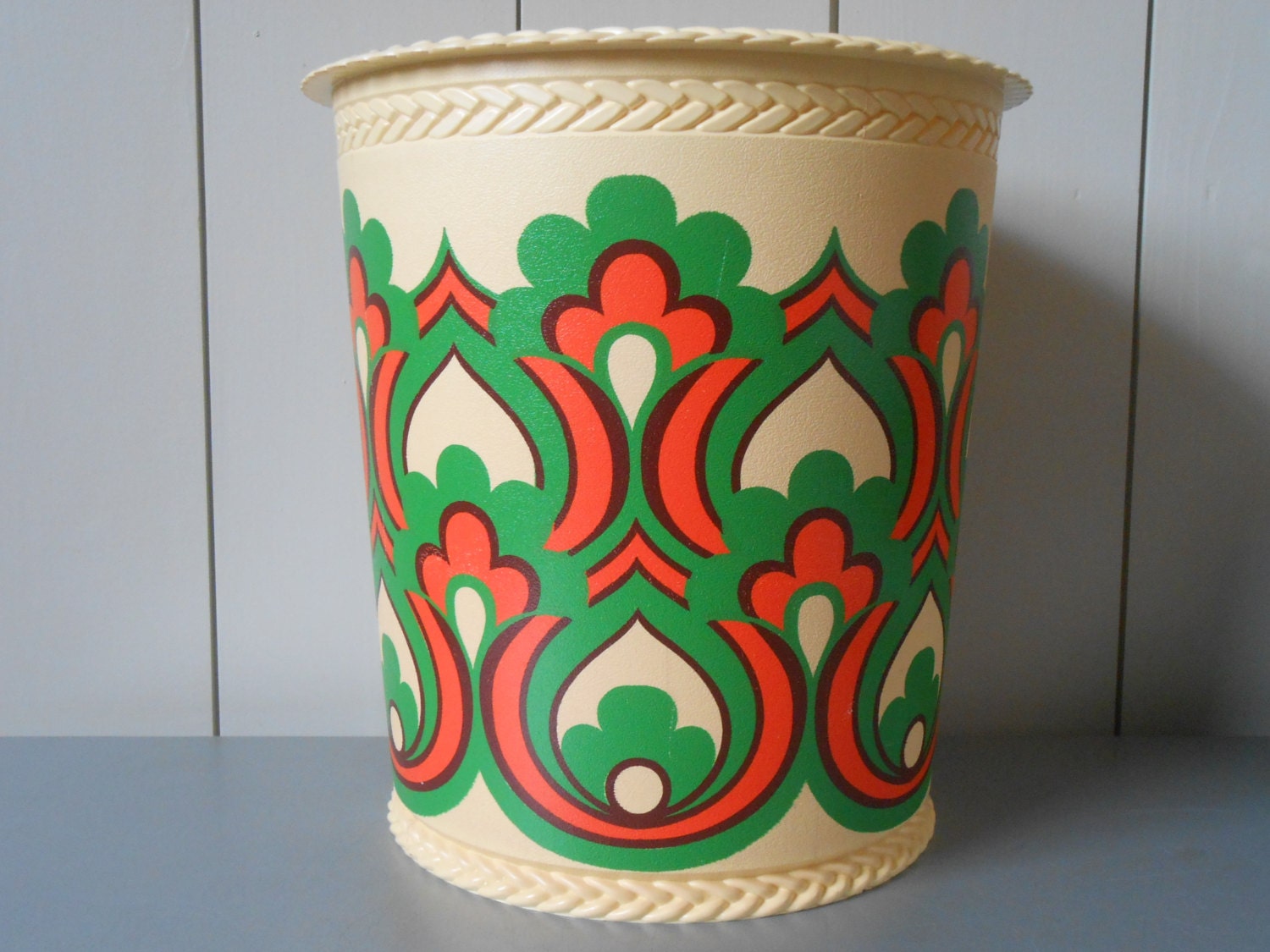 Rare EMSA 1970s trash can / waste paper bin. Beige with a lovely ...