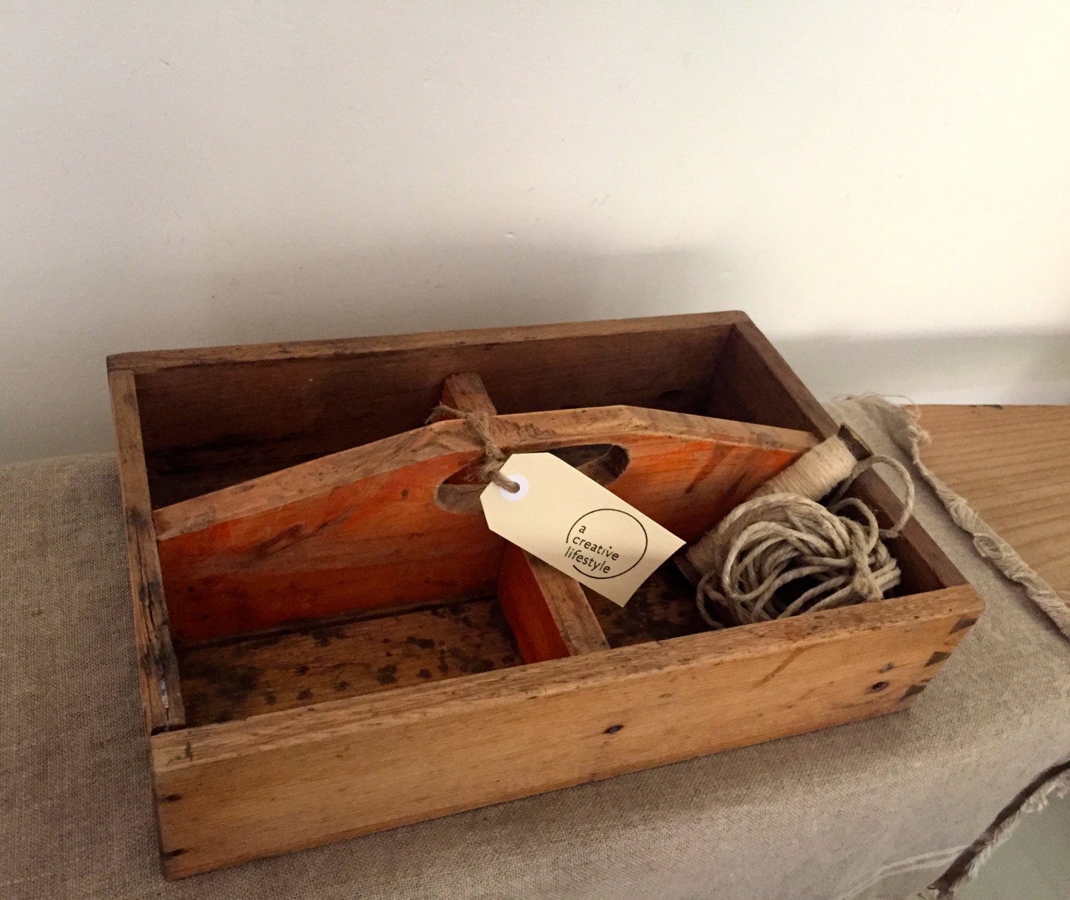 Amazing VINTAGE wooden dove tailed divided box. Vintage storage ...