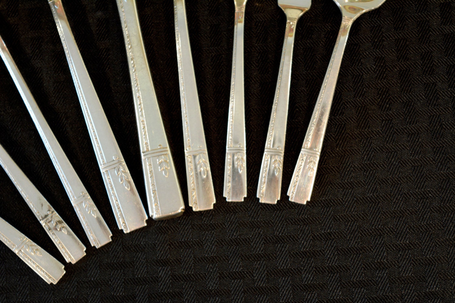Oneida Prestige Plate Flatware – 1938 Grenoble Pattern – Art Deco ...