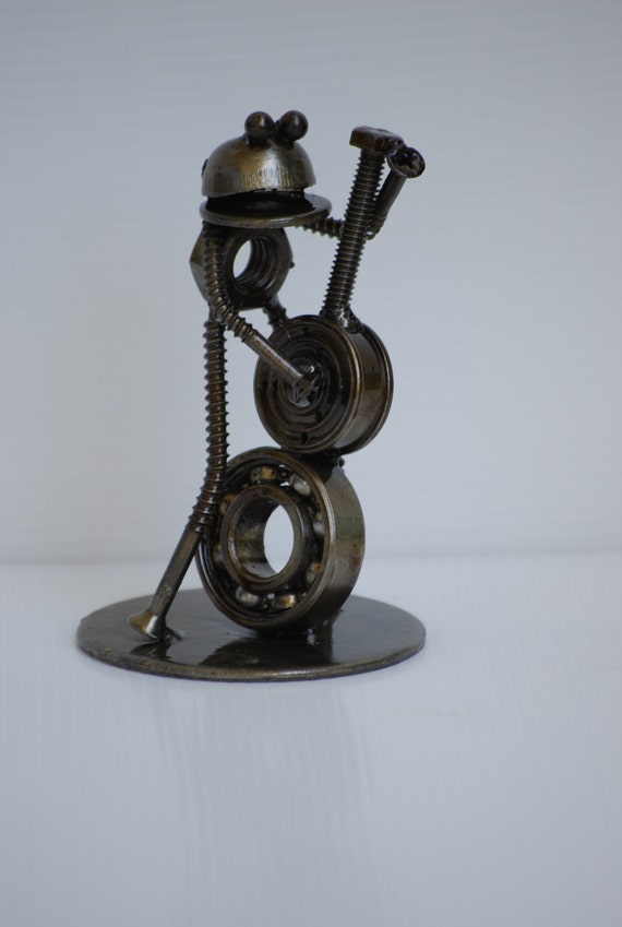 Frog Play Cello Scrap Metal Sculpture Model by Metalmodelhouse