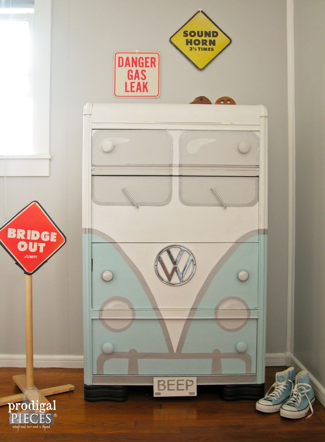 Retro Aqua Blue Volkswagen Bus Chest of Drawers ~ Art Deco Waterfall ...