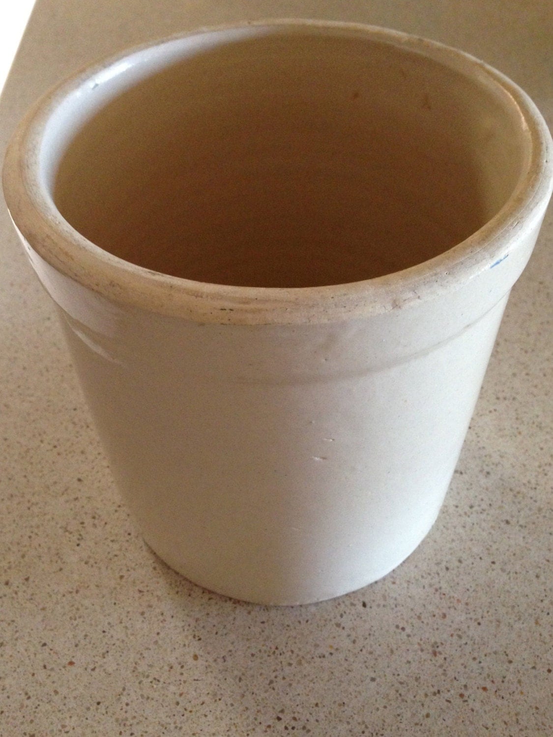 Antique Cream Stoneware Crock – Haute Juice