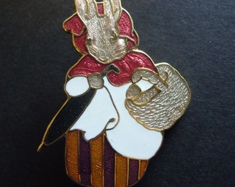 Peter rabbit brooch | Etsy