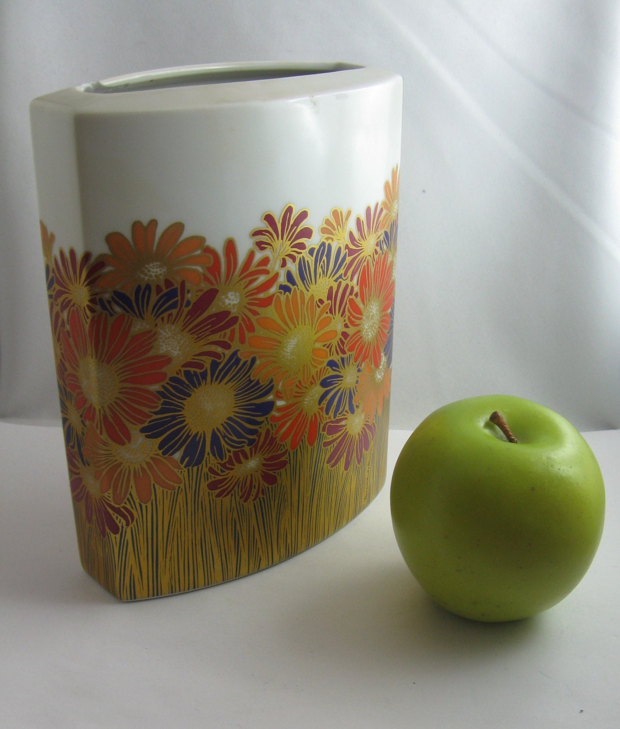 Rosenthal Germany studio-line porcelain. Vase and lidded box.
