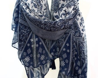 Snowflake scarf | Etsy