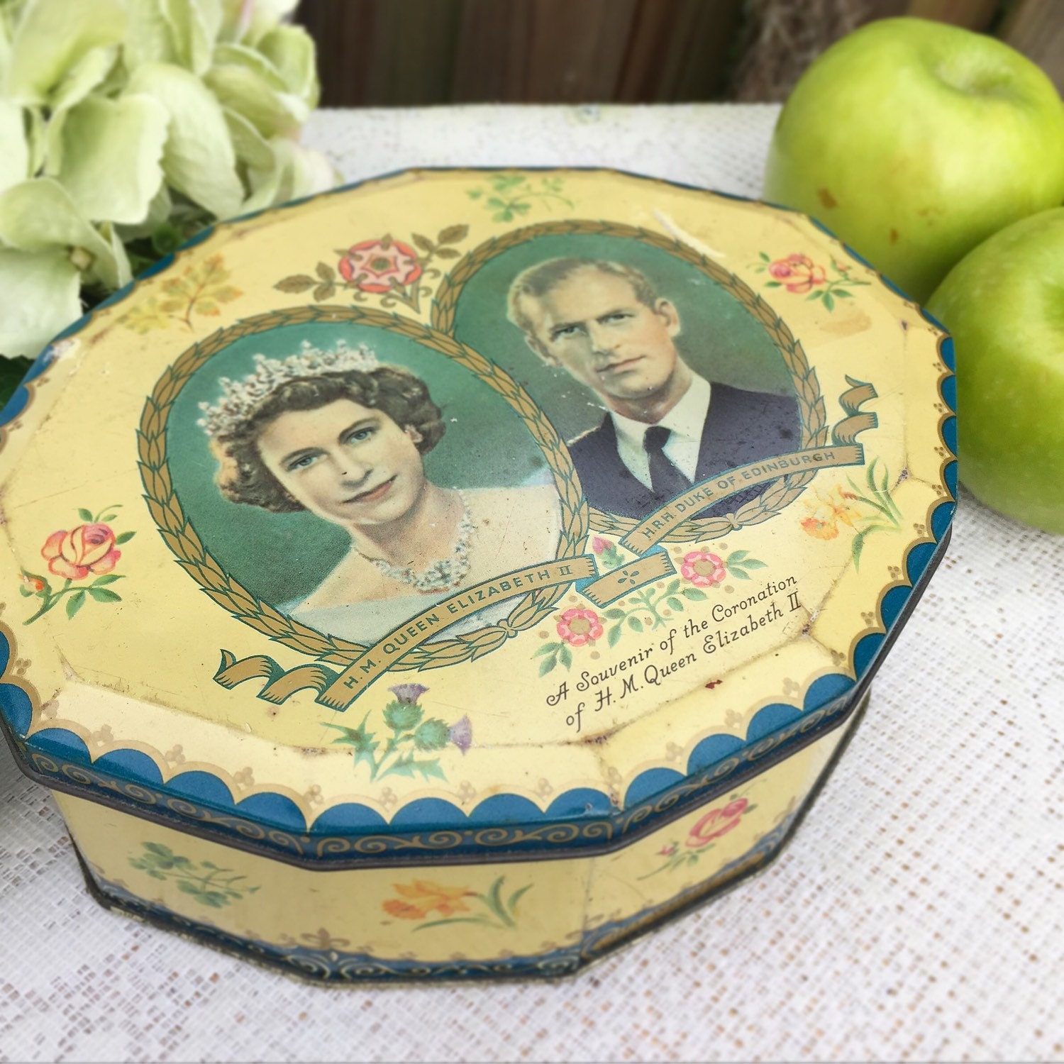 Mid Century 1953 Coronation Tin litho box, Queen Elizabeth II, Prince ...
