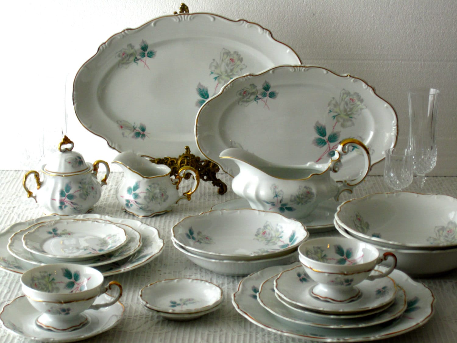 Chalfonte Bavaria Dishes Kashimiri Rose Pattern China Dinner Set ...