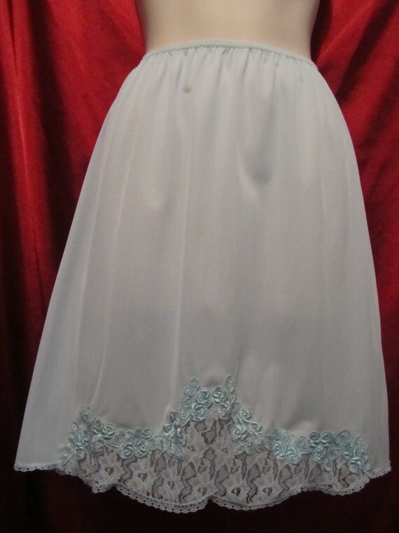 half slip 8/usa 16usa blue by Petticoatedjunction on Etsy