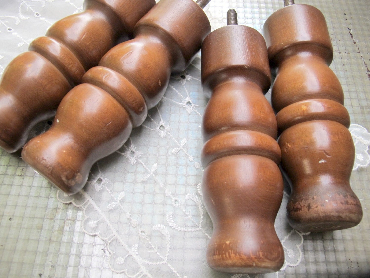 Turned furniture legs (set of 4) / salvaged spindle furniture feet ...