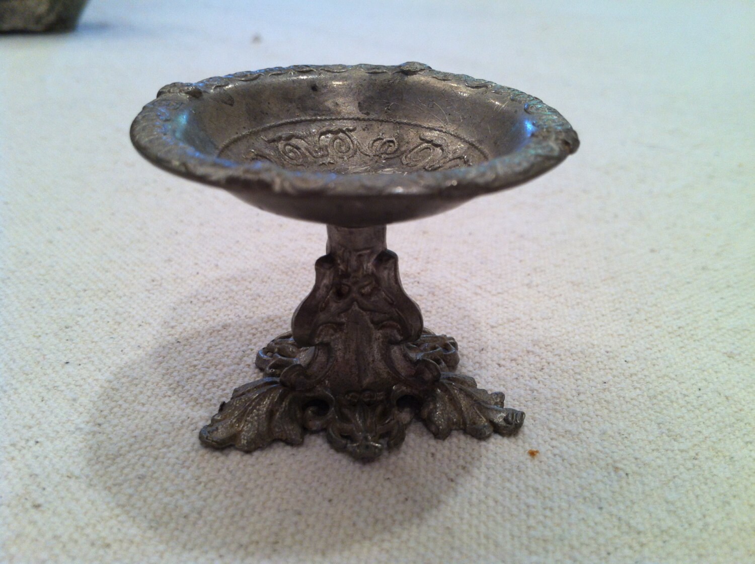 Vintage Dollhouse Furniture Miniature Metal Bird Bath Tin Lead Pewter ...