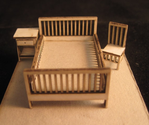 Dollshouse miniature quarter scale 1/48 night stand.