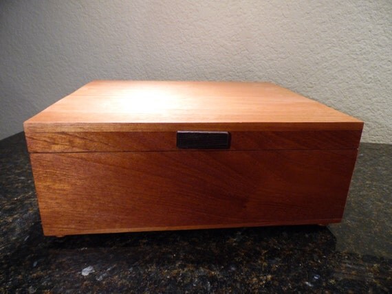 Solid Spanish Cedar Cigar Humidor with Removable Spanish Cedar
