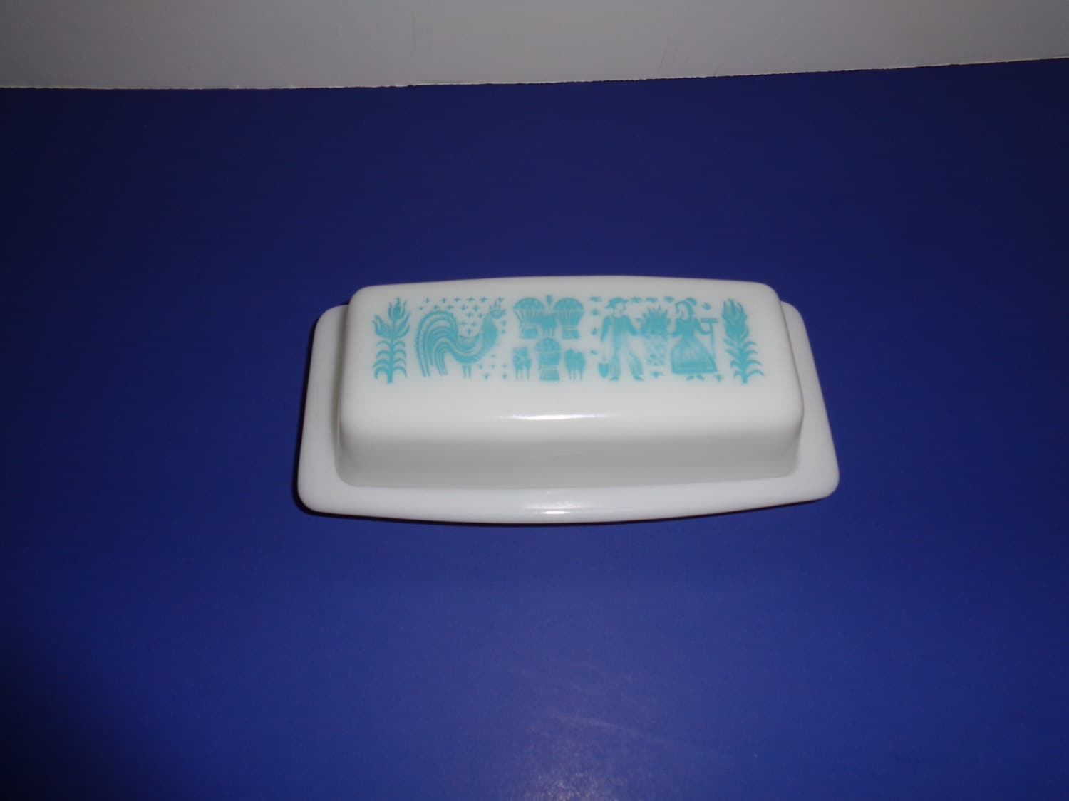 Pyrex Butterprint Amish Butter Dish with Lid – Haute Juice
