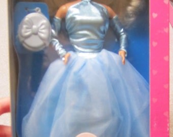 A Genuine Barbie Fashion Finishing Touches Shoes and Bags Made