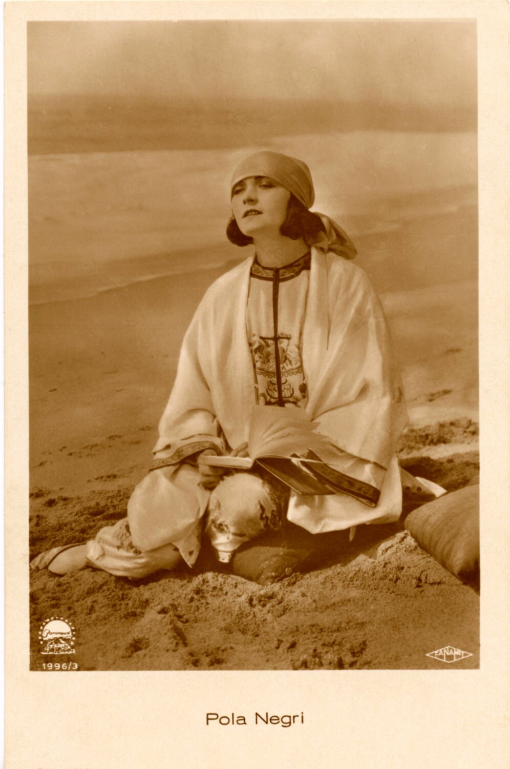 POLA NEGRI Vintage 1920s VAMP Silent Film Actress Antique POLA NEGRI Vintage 1920s VAMP Silent Film Actress Antique