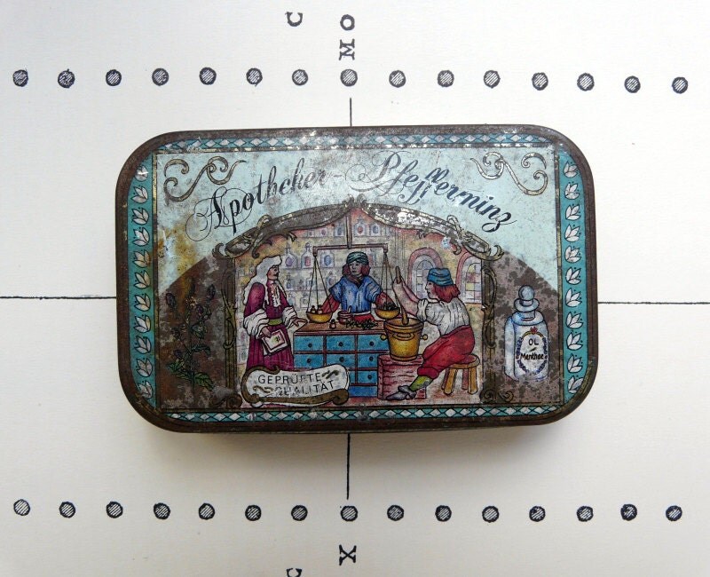 Vintage metal box, metal box, metal tin, keepsake box. Historic box ...