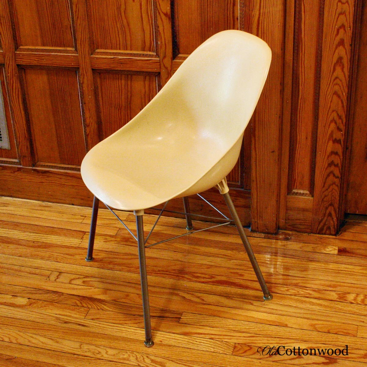 vintage Scoop Chair – Shell Chair – Form fit chair – Shamrock chair ...
