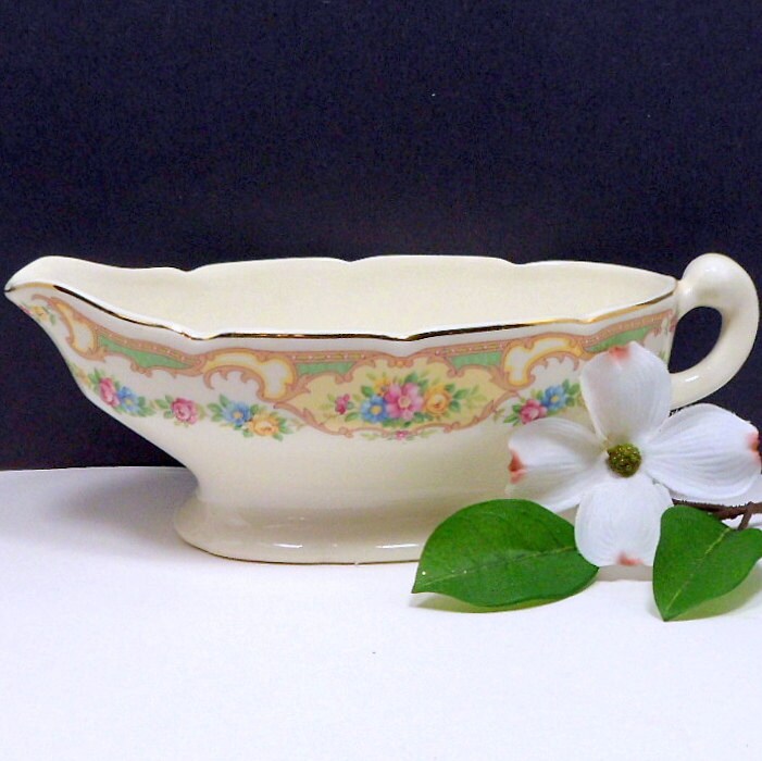Vintage Gravy Boat Server Mount Clemens Pottery Mildred Pattern 1930s ...