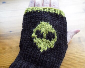 Badger fingerless mittens/gloves by purpledaisyknits on Etsy