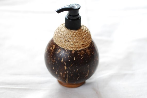 Handmade Coconut Shell Soap Dispenser Shampoo Conditioner