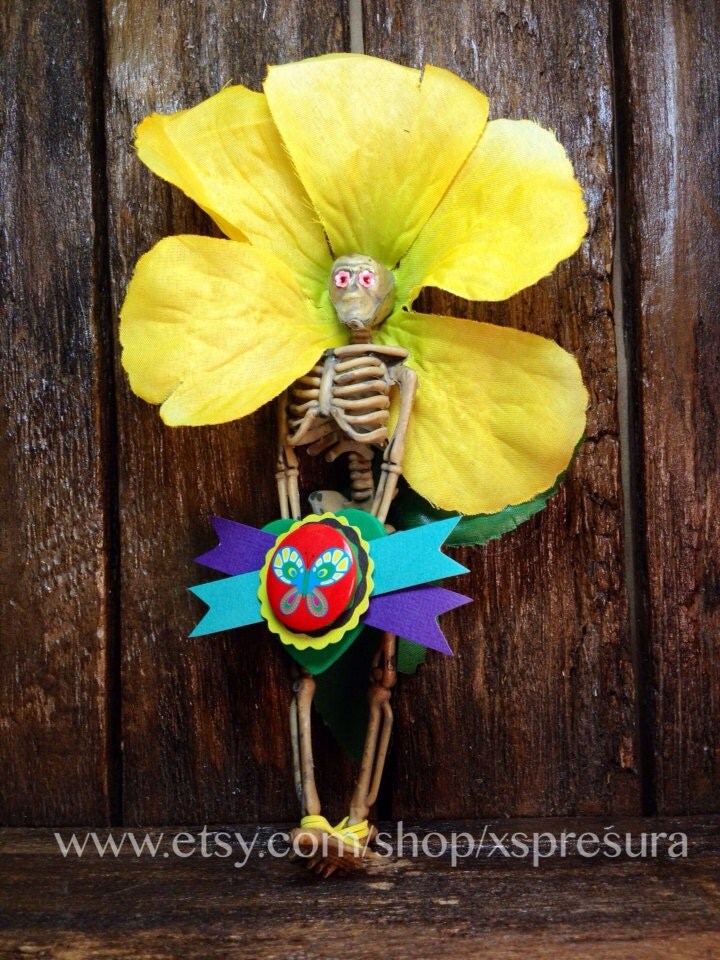 Skeleton-Doll / Calaca Ornament / Day of the Dead Altar
