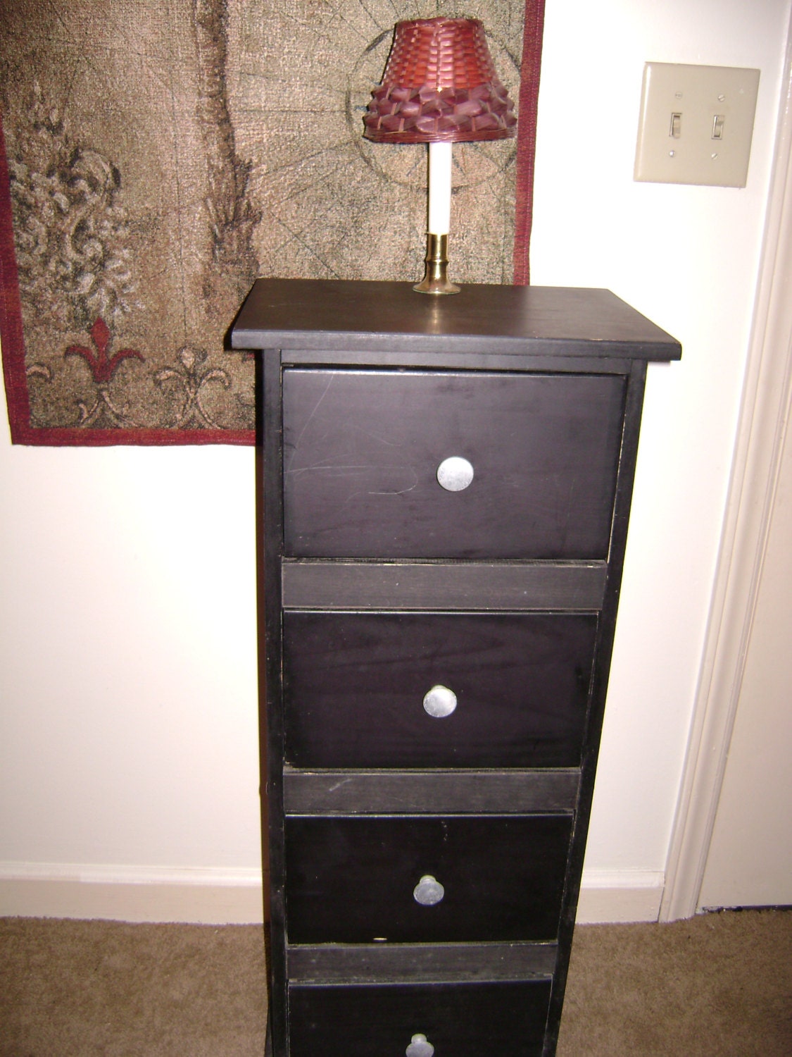 Free S&H Tall and Narrow Stand – Haute Juice