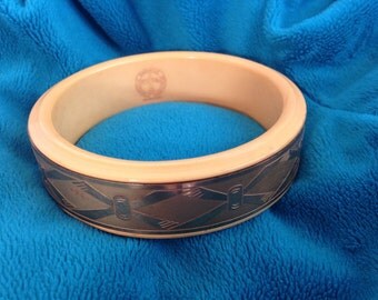 Bakelite compact | Etsy