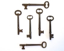 6 vintage skeleton keys, vintage keys, old antique keys, antique ...