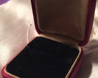 Velvet ring box | Etsy