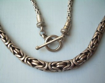 Manly necklace | Etsy