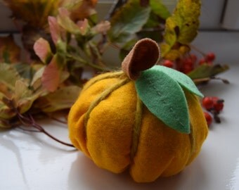 Items similar to Felt Autumn Leaves Table Decor modern style on Etsy