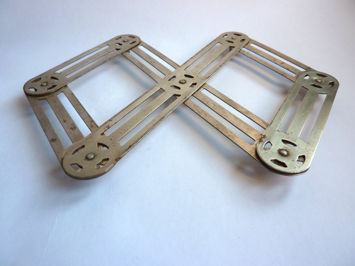 vintage french expanding trivet – Haute Juice